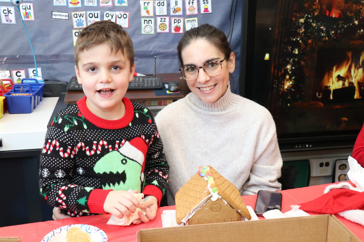 GAMS Students and Families Build Gingerbread Houses Together- News - NECSD
